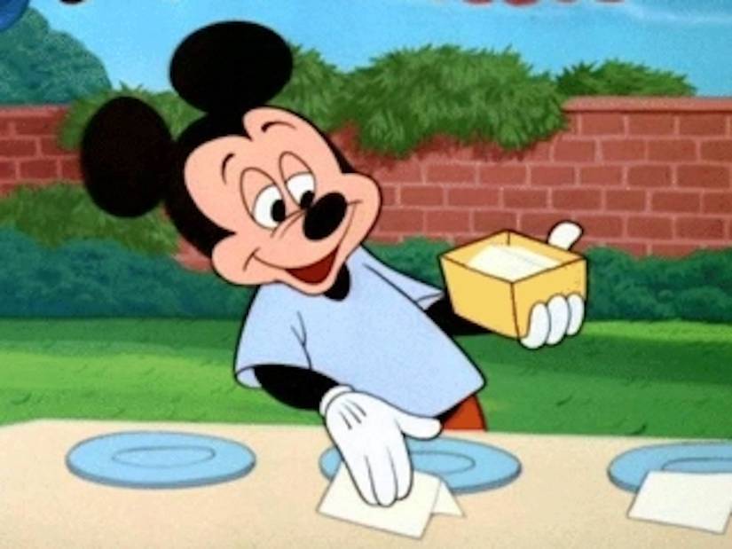 20 Weird Facts About Mickey Mouse’s Anatomy