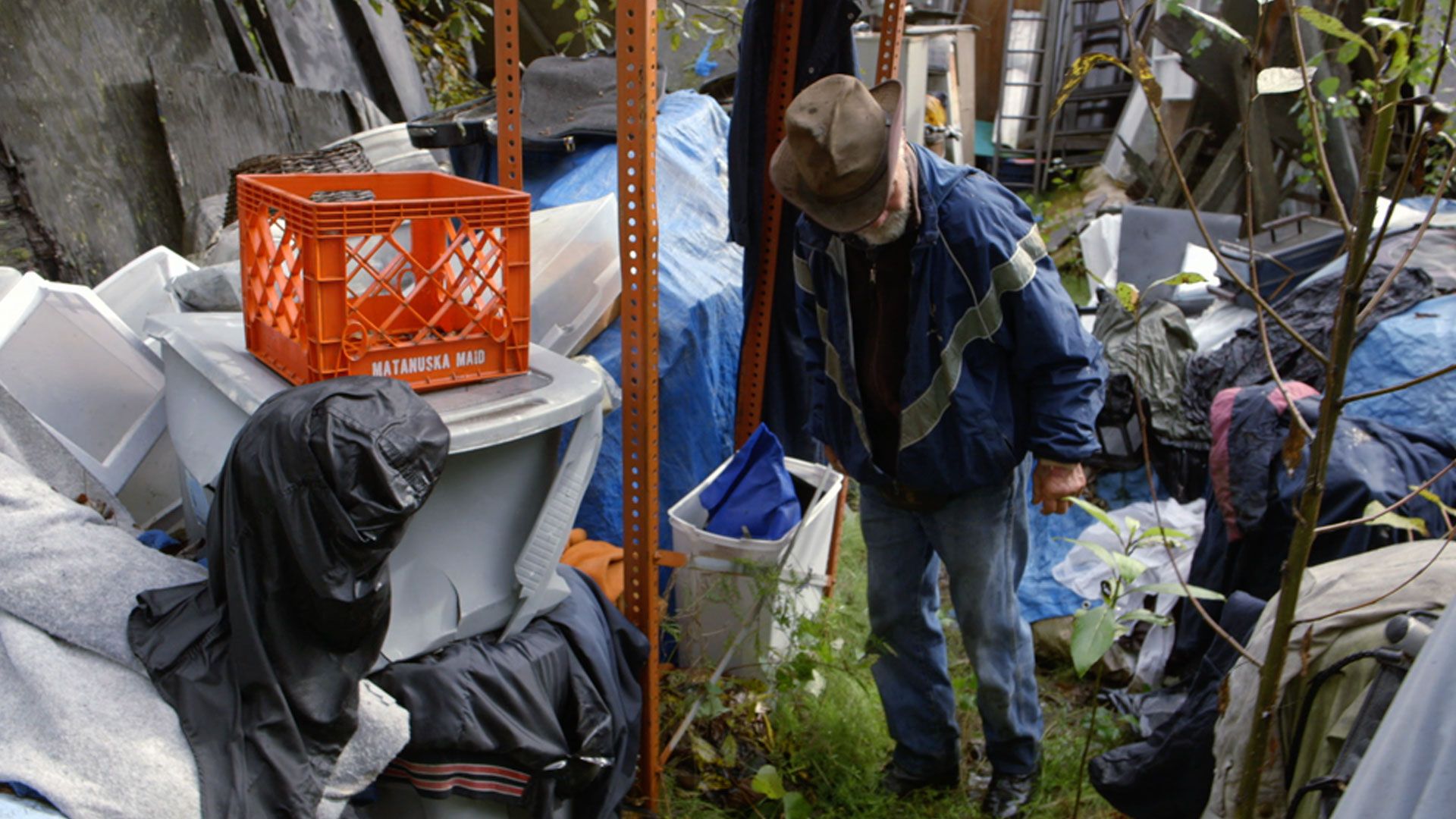 15 Things About A&E's Hoarders Most People Don't Know