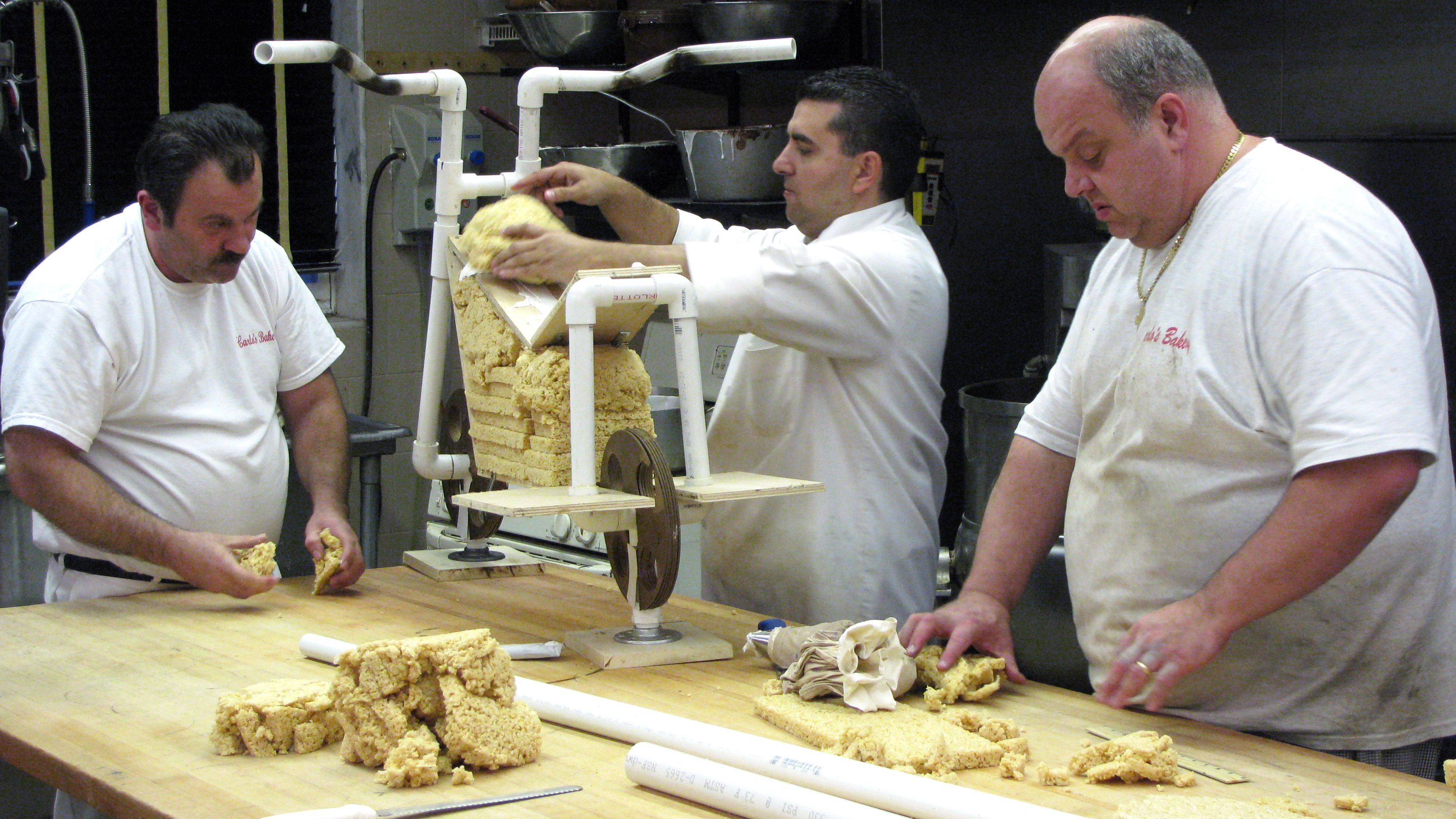 15 Surprising Facts From The Set Of TLC's Cake Boss