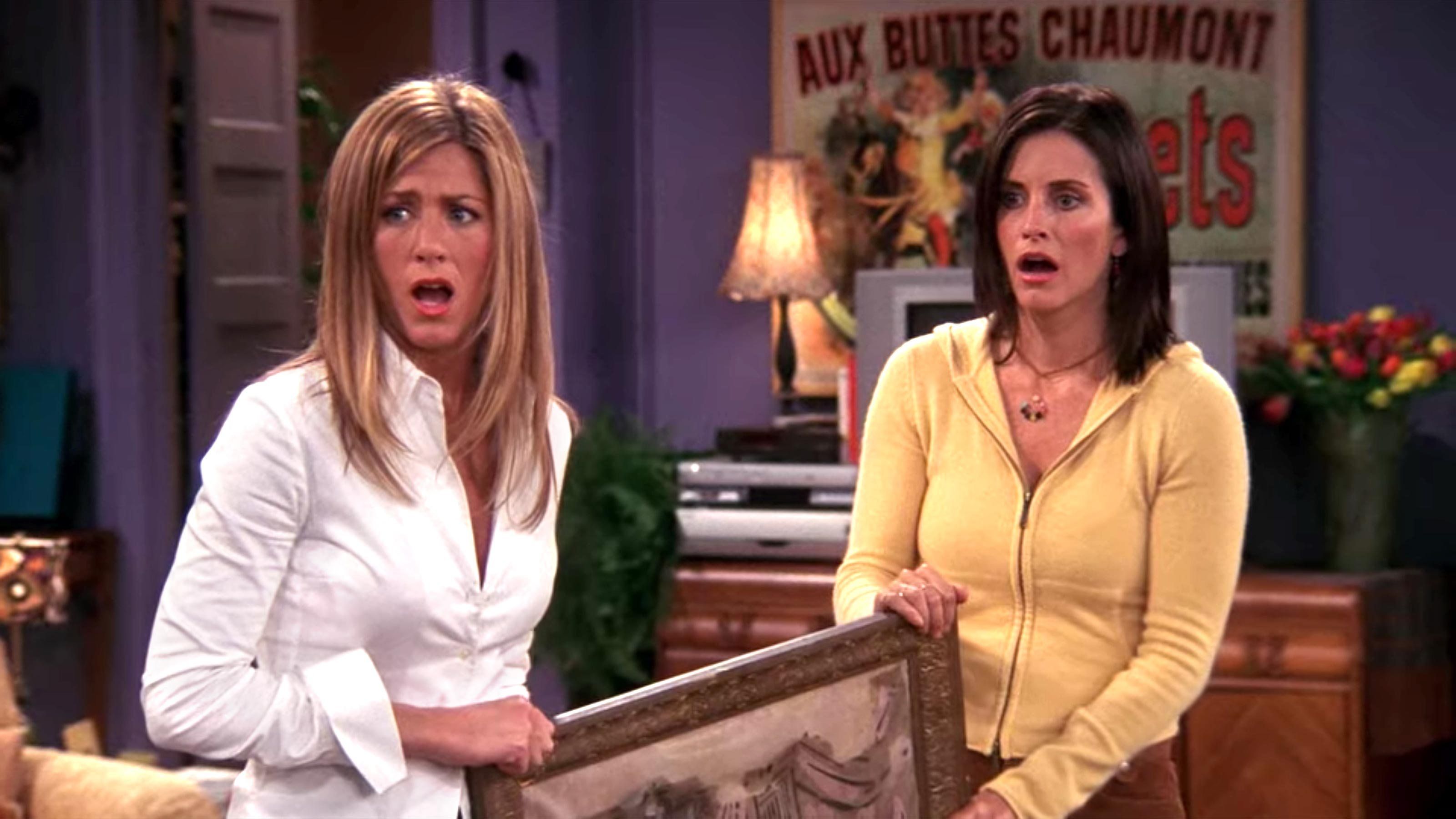 15 Things About Rachel And Monica's Friendship That Make Zero Sense