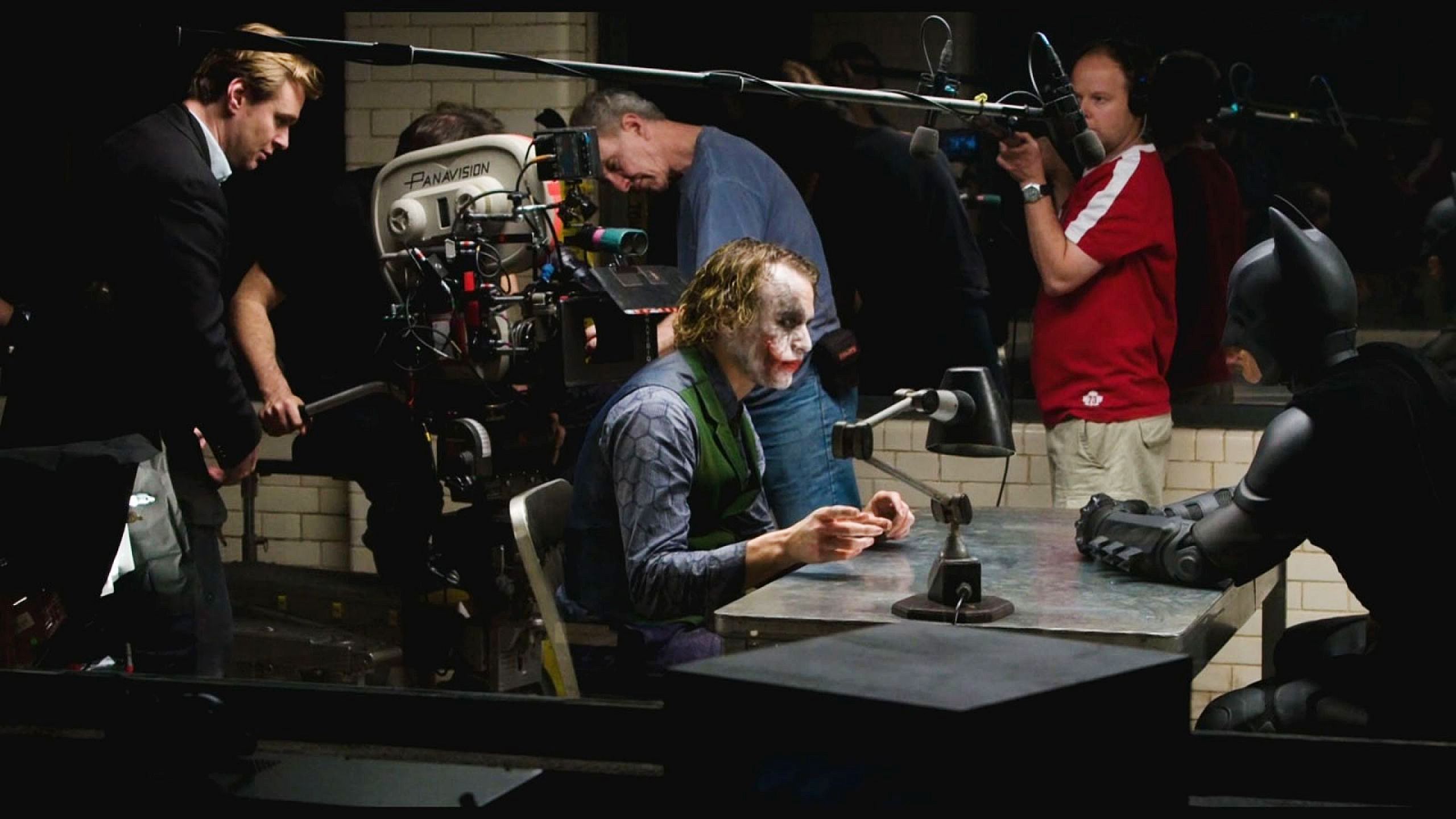 15 Strange Rules The Crew Has To Follow On Movie And TV Sets