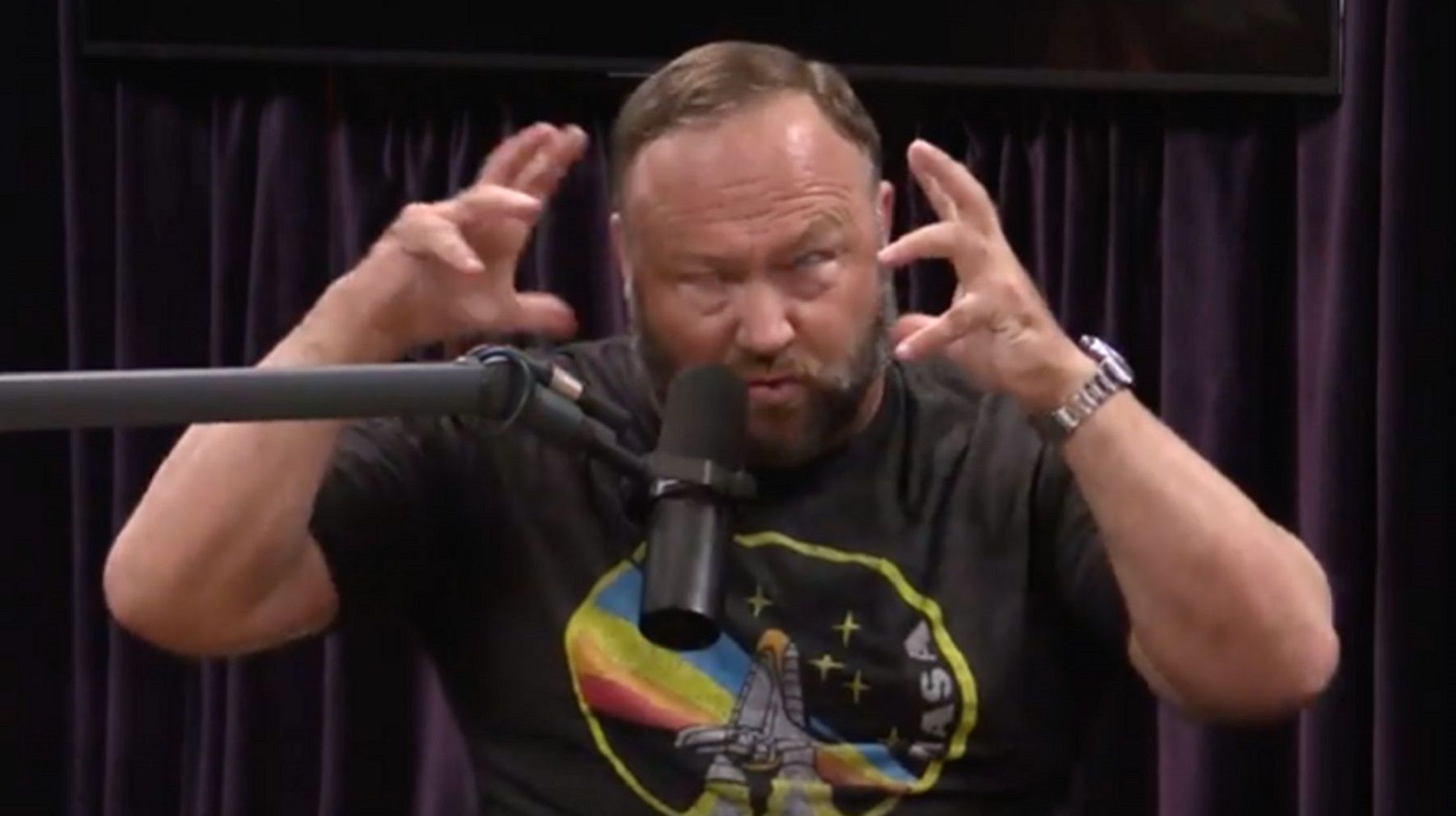 A List Of Joe Rogan's Best Friends