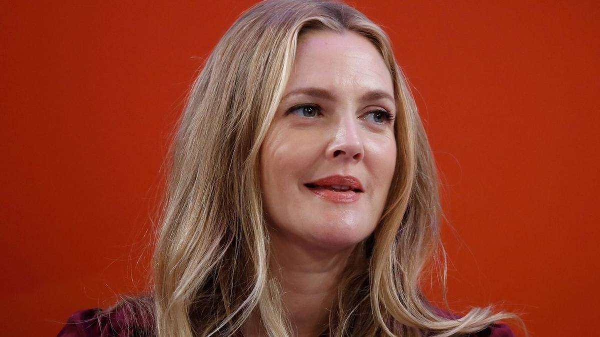 Drew Barrymore's Teeth Problems Earned Her Even More Fans
