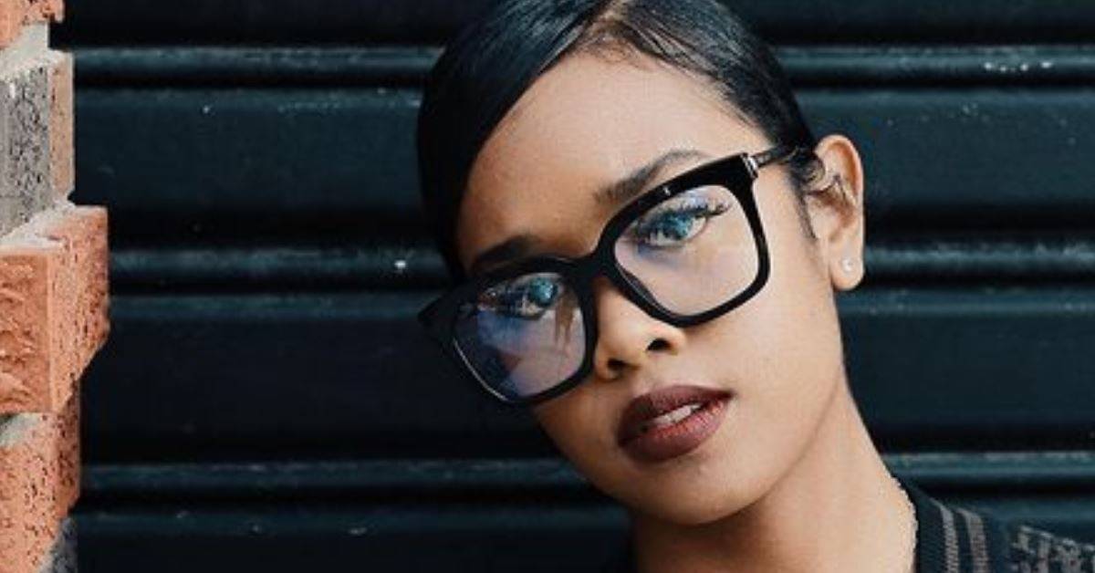 Why R&B Singer H.E.R. Hid Her Face & Other Facts About Her