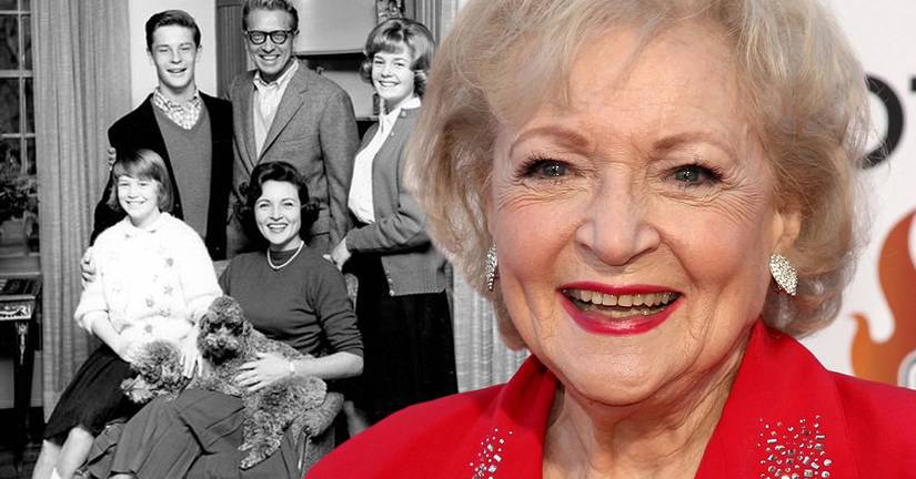 What Really Happened To Betty White's Estate And Incredible Real Estate ...