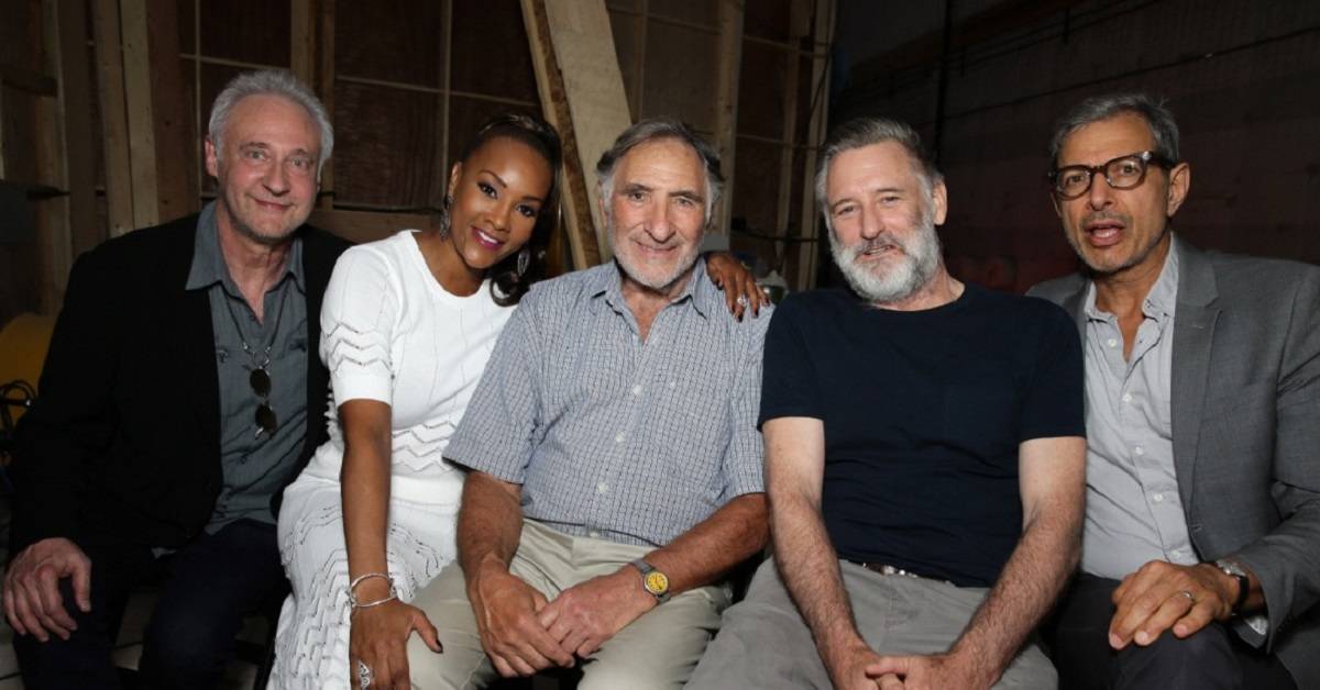 The Cast Of Independence Day Has Made A Ton of Money Years After The ...