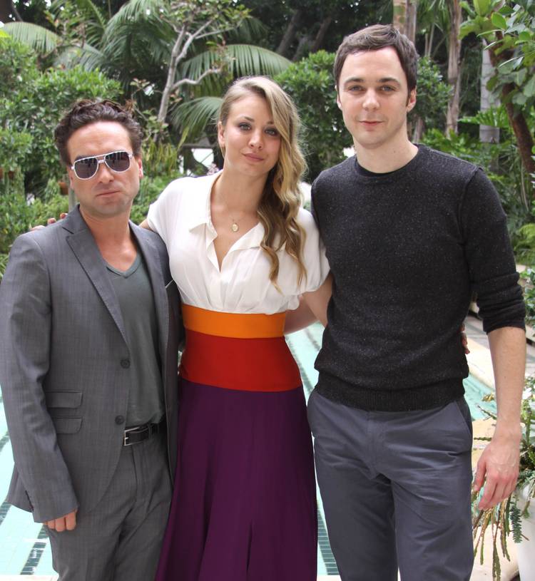 The Prop Master From The Big Bang Theory Cooked Real Food For The ...