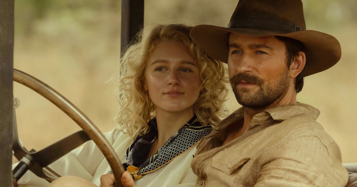 Julia Schlaepfer And Brandon Sklenar's Relationship In 1923 Was Far ...