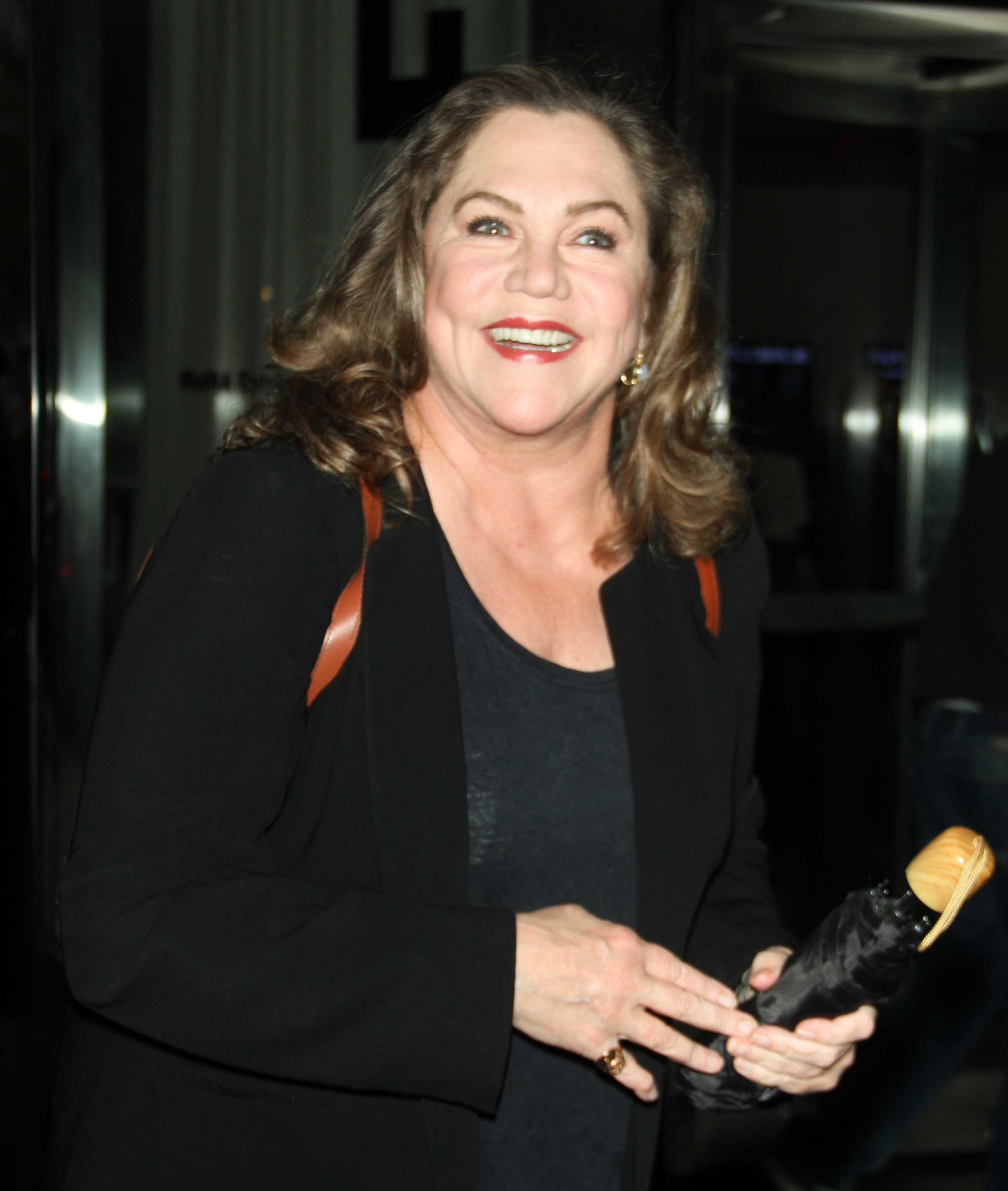 Kathleen Turner Wasn't Impressed By The Friends Cast During Her Guest ...