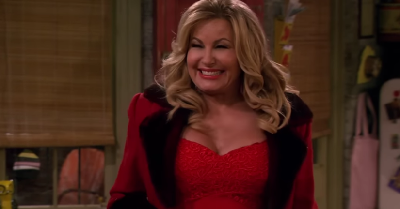 The Ultimate Guide To Jennifer Coolidge As Sophie In 2 Broke Girls