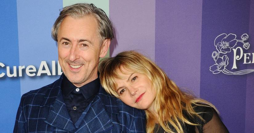 Jennifer Jason Leigh Became A Mom At 48, Here's What We Know About Her ...