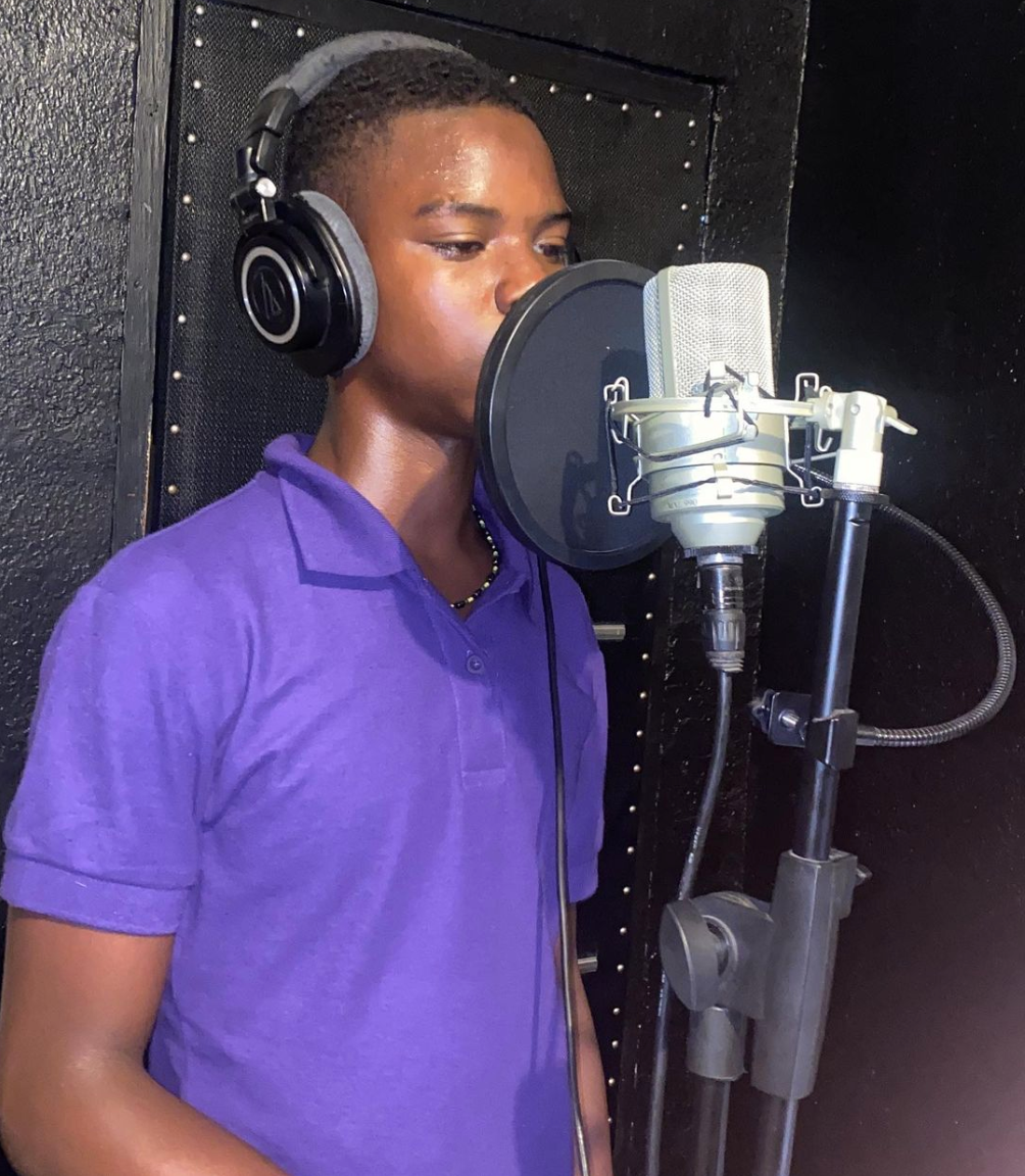 Who Is Rushawn Ewears? Meet The Young Man Behind The Viral Beautiful ...