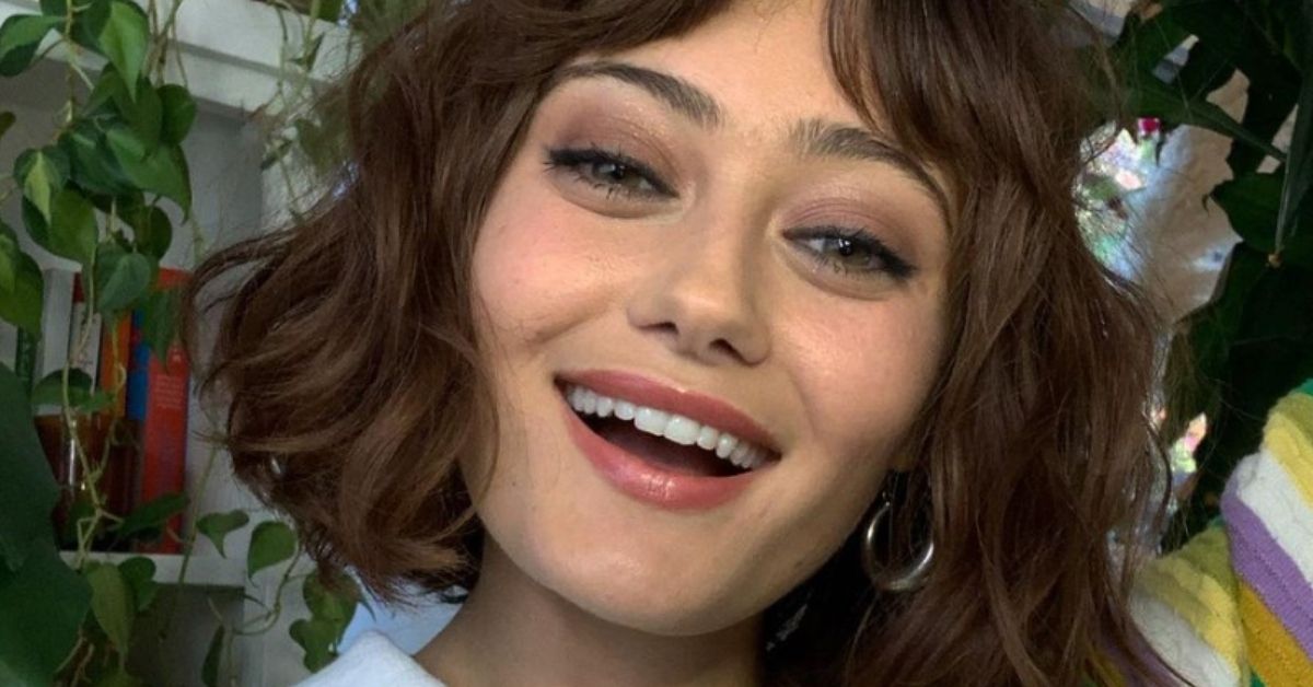 Ella Purnell's Instagram Reveals The Truth About Her Life Outside Of ...