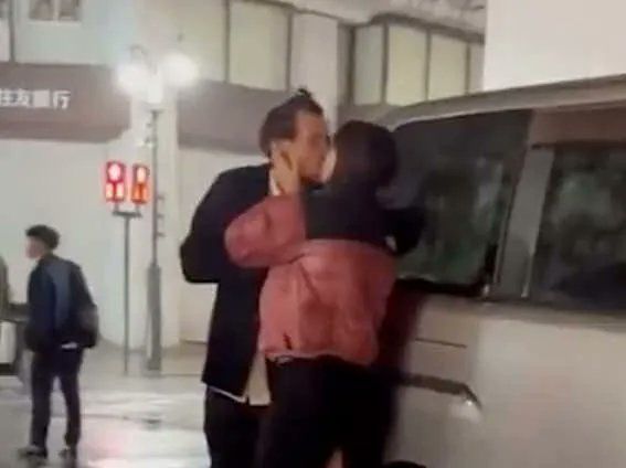 Harry Styles And Emily Ratajkowski’s Relationship Timeline