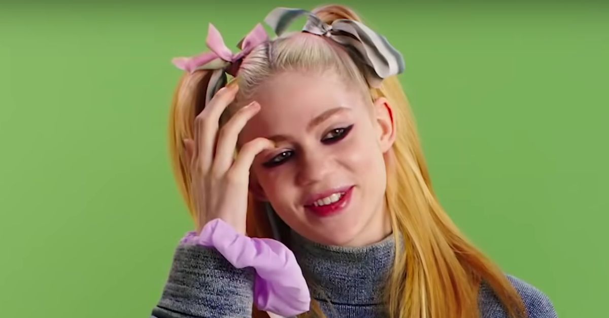 Grimes Refused To Take Money From Elon Musk, But Not For A Reason ...