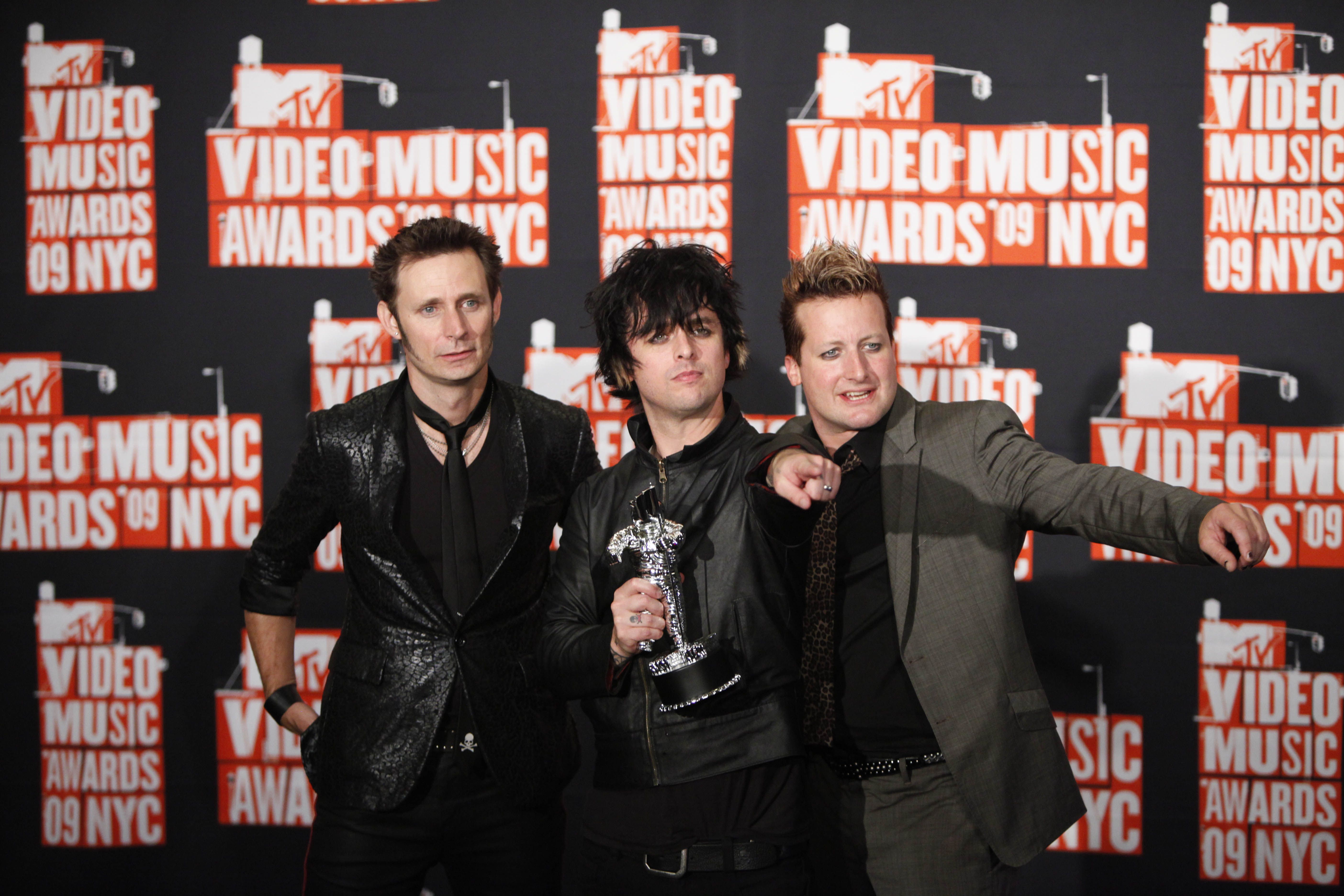 Green Day Risked Their Mainstream Success By Insisting This Underground ...