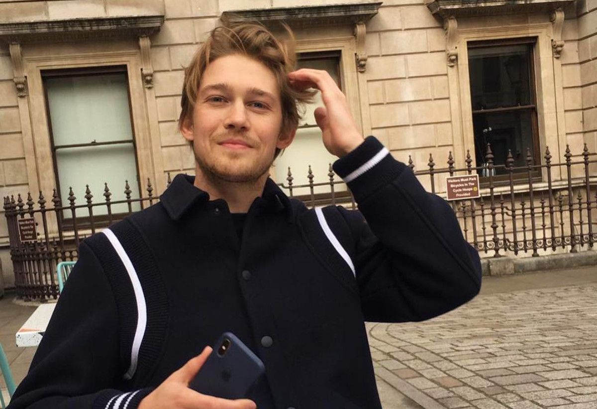 What Went Wrong? A Look Back At Taylor Swift And Joe Alwyn’s ...