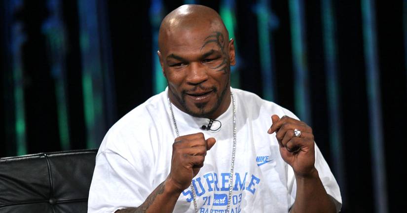 Mike Tyson Gave Jamie Foxx A Standing Ovation For Performing This Risky ...