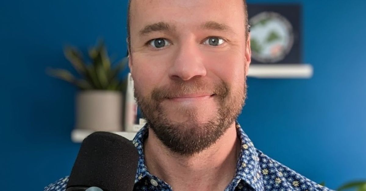 Love Is Blind's Nick Thompson And Danielle Ruhl Are Living Very ...