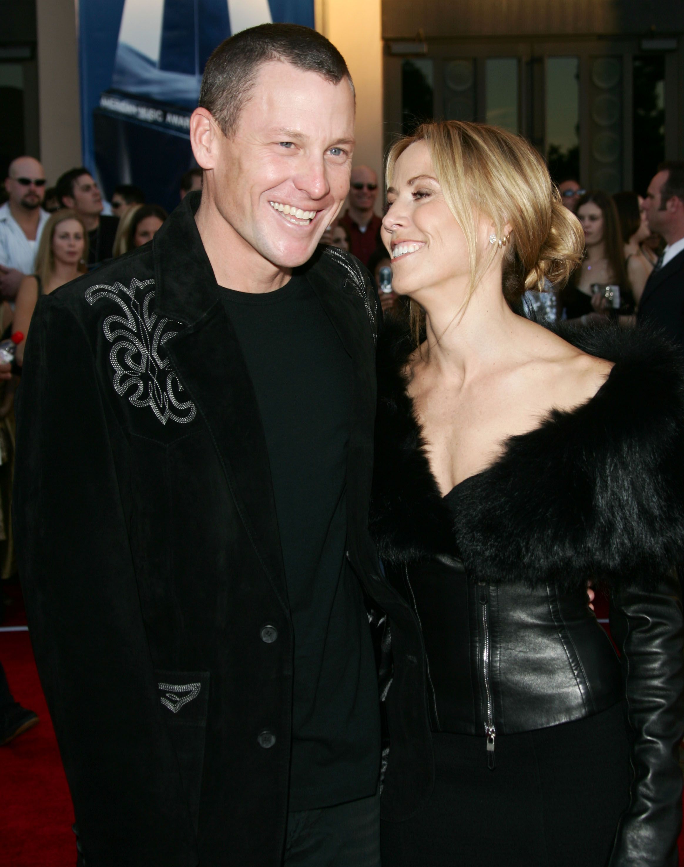 Sheryl Crow's Relationship With Lance Armstrong Turned Into The Biggest ...