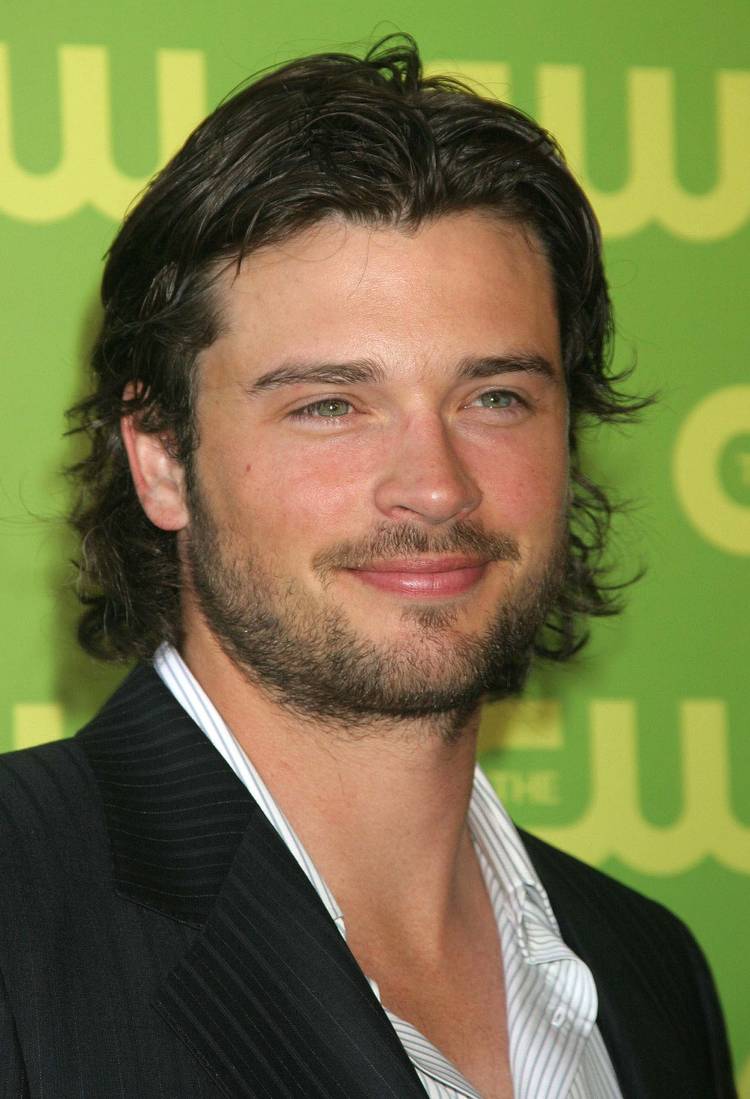 Here’s How Tom Welling Met His Wife, Jessica Rose Lee