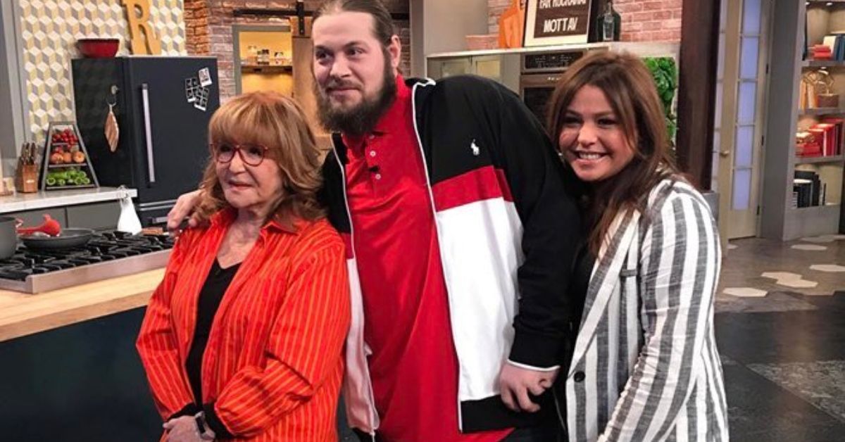 Sally Jessy Raphael Experienced A Terrible Family Tragedy During The ...