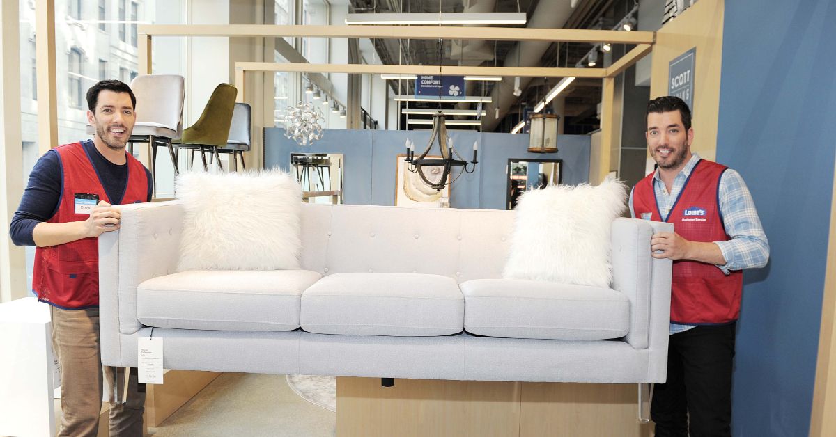 Jonathan And Drew Scott Aren't Equal Earners When It Comes To Their ...