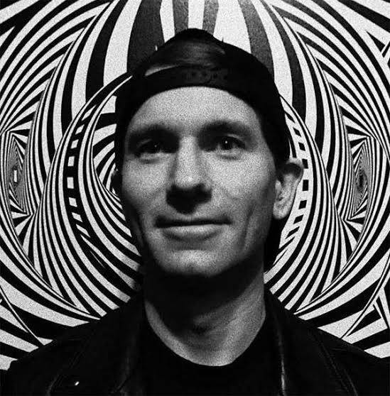 What Happened To Blink 182's Original Drummer Scott Raynor?