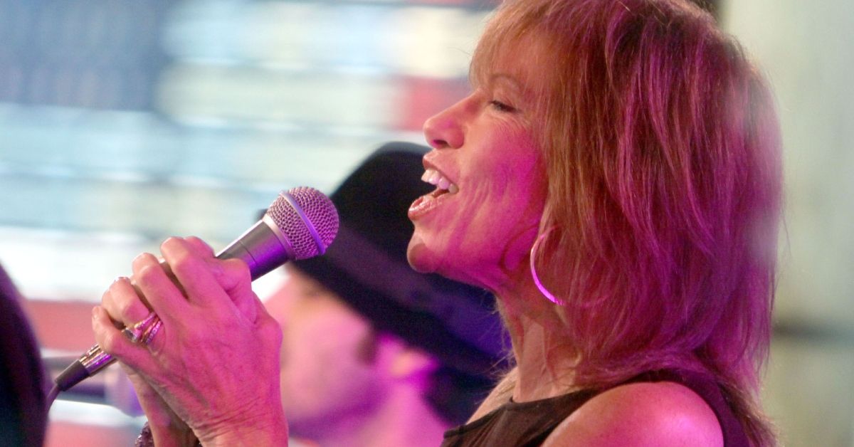 “You’re So Vain” Made Carly Simon Famous, But Did The Beloved And Juicy ...