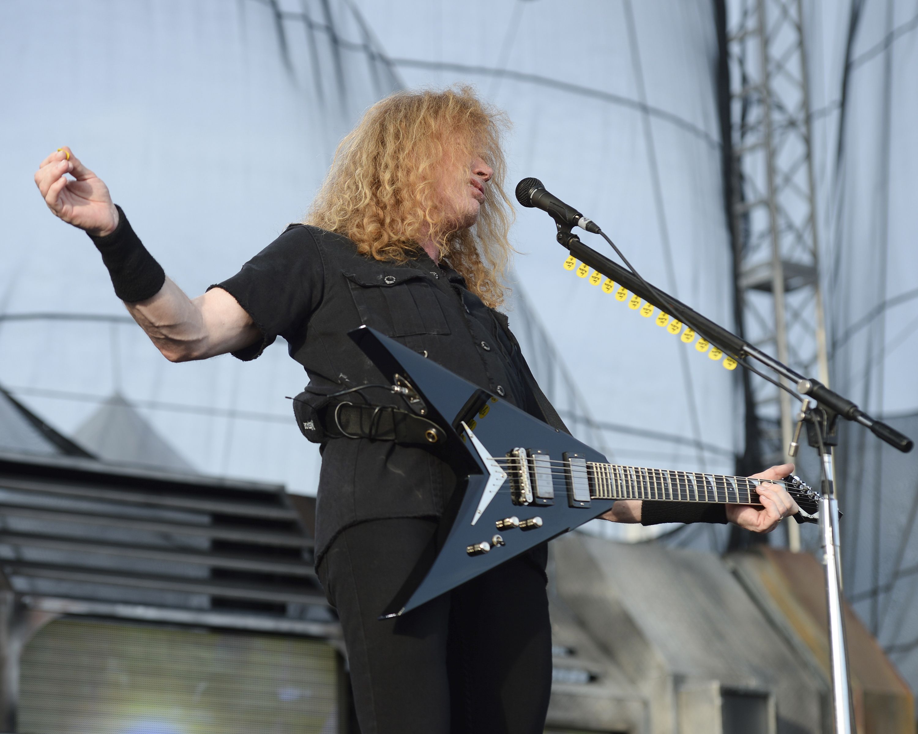 What Really Happened Between Alice In Chains' Layne Staley, And ...