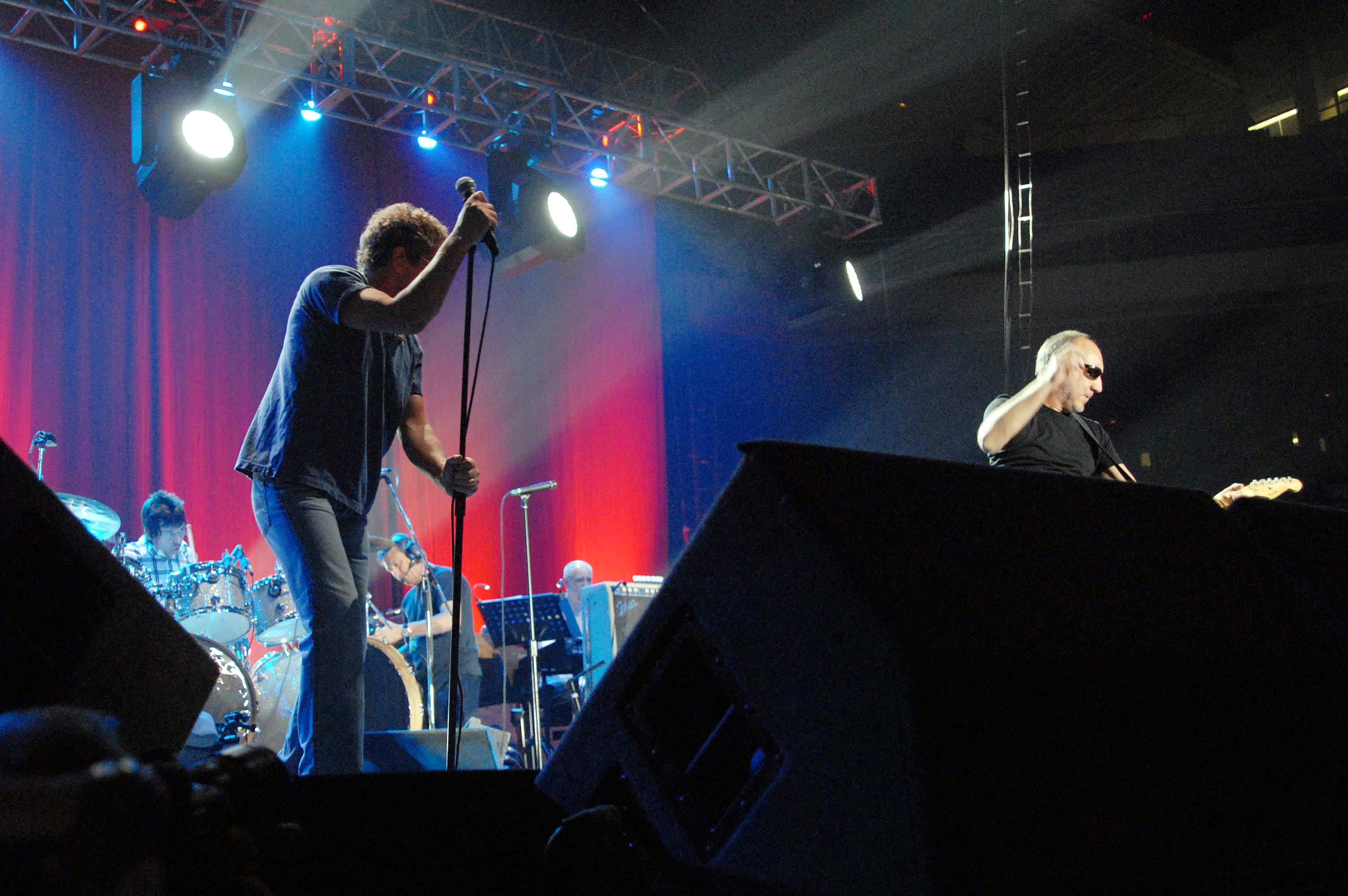 Pete Townshend Was Once Arrested On Stage During The Who's Concert That ...