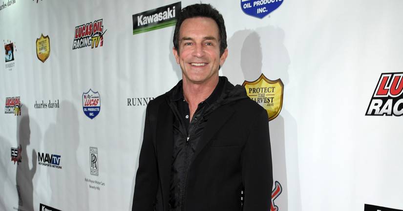 Jeff Probst Had A Terrifying Health Scare That Only His Wife Lisa Ann ...