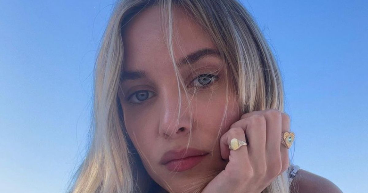 Does Cole Sprouse's Girlfriend Ari Fournier's Net Worth Support The ...