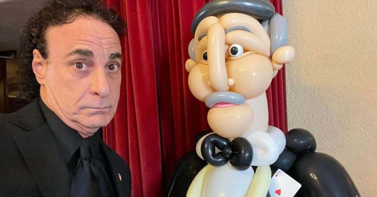 Why They Got Rid Of Max From Saved By The Bell And What Ed Alonzo Is ...