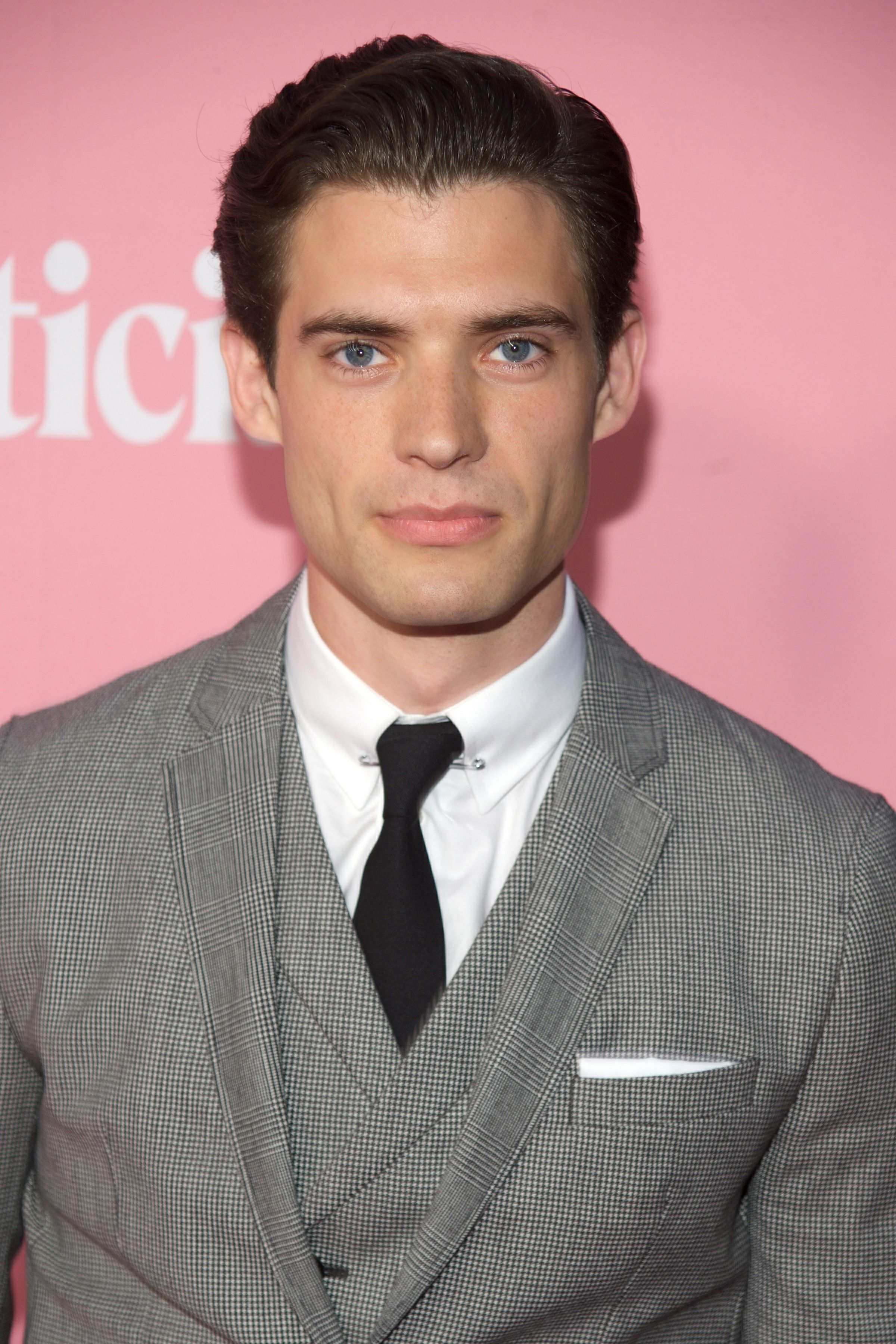 David Corenswet Reacted To An Interviewer Telling Him He Looked Like ...