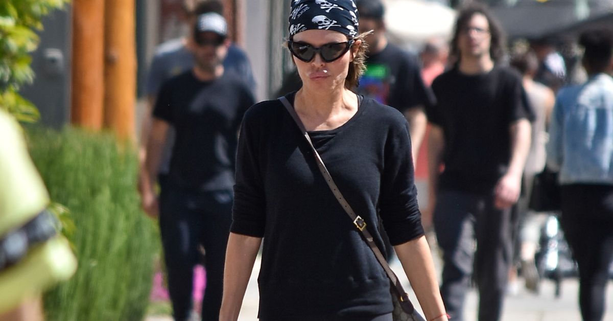 Lisa Rinna's Adult Diapers Commercial Made Her An Absolute Fortune But ...