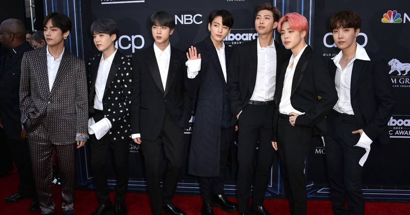 The Real Reason BTS' Kim Taehyung And BLACKPINK's Jennie Keep Their ...