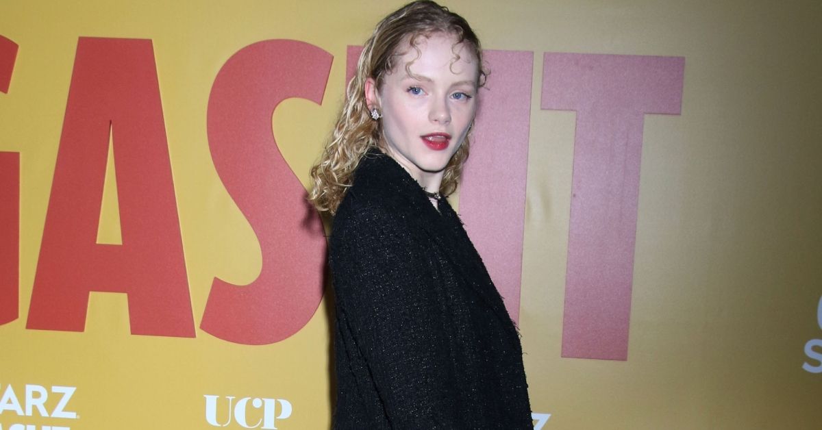 Did Joe Alwyn Call Off His Rumored Engagement With Taylor Swift Just To ...
