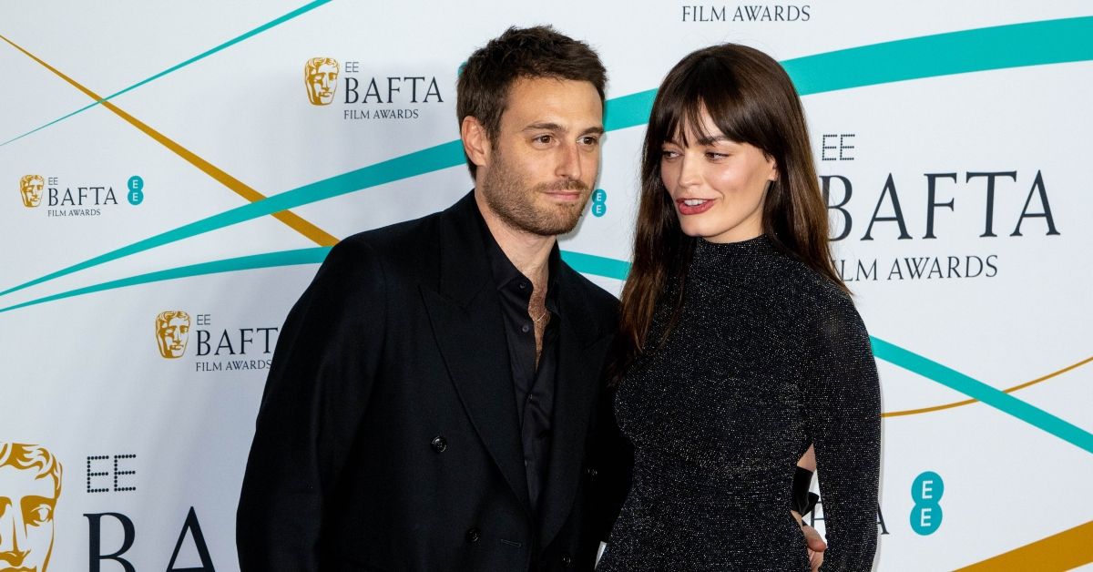 Dan Whitlam's Instagram Hints At A Secret Breakup With Emma Mackey ...