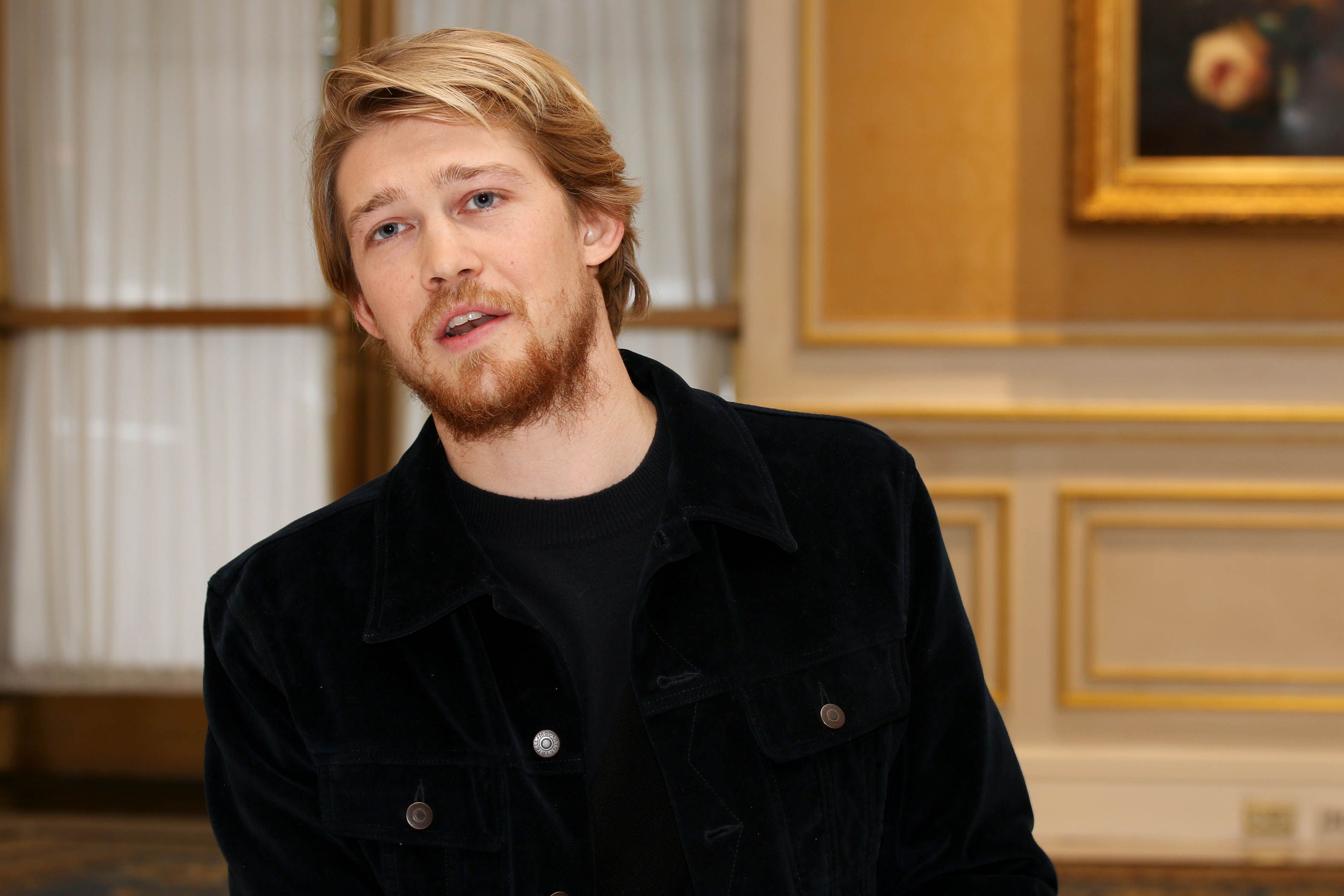 Lucas Hedges Credits This One Person For His Difficult Scene With Joe ...
