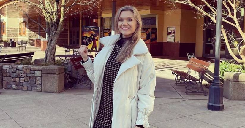 Ariana Richards Changed Her Life After Jurassic Park And Quitting ...
