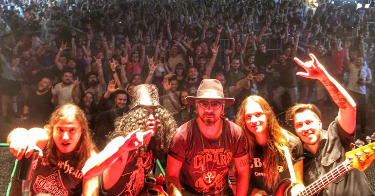 The Worst Band To Ever Play For David Letterman Was So Bad They Got ...