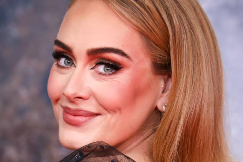 Fans Spotted This Striking Detail While Adele Serenaded Her Audience