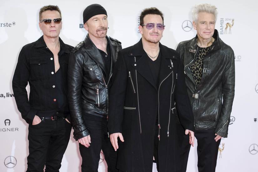 Bono Handled A Woman Rushing The Stage And Asking For A Kiss In The ...