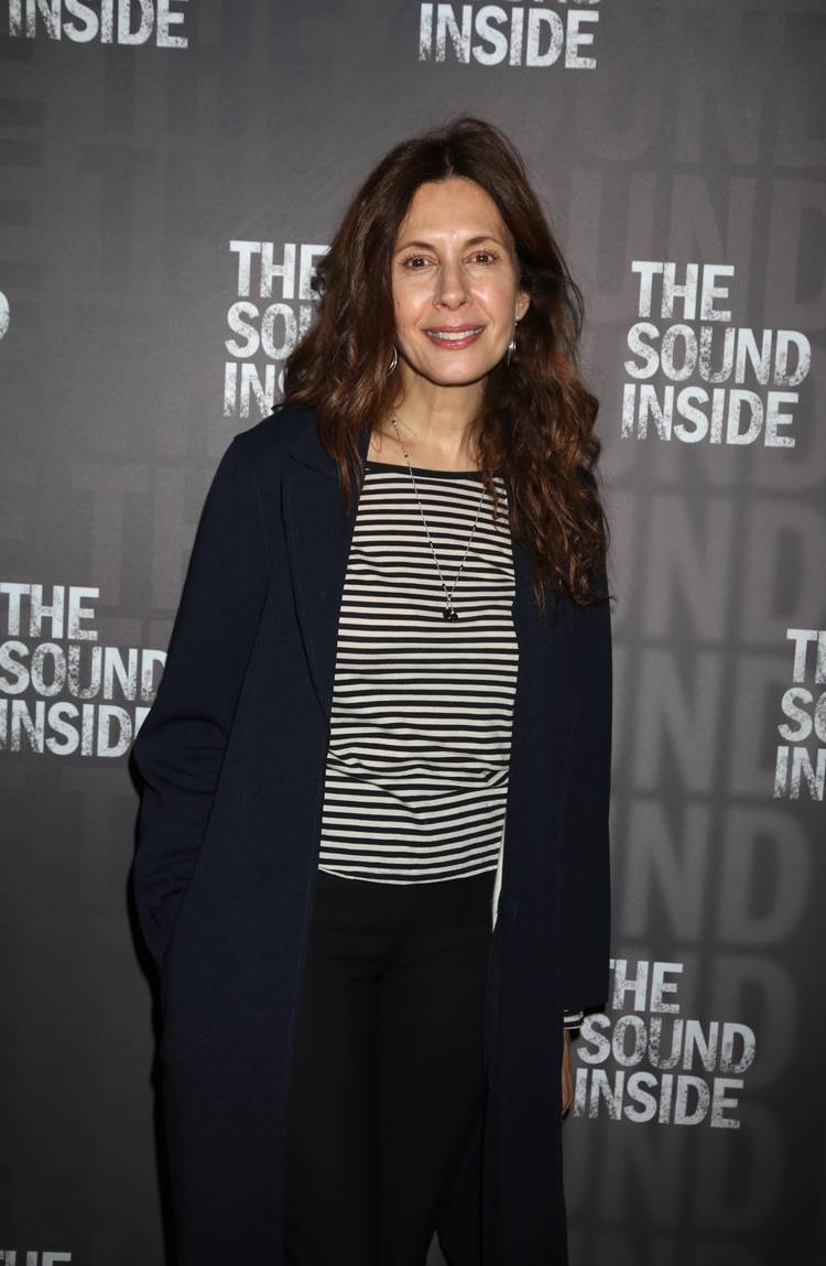 Jessica Hecht Didn't Mind Her Friends Controversy At All