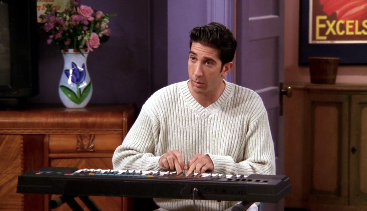 Friends Reshot This Scene Multiple Times Because David Schwimmer Ruined ...