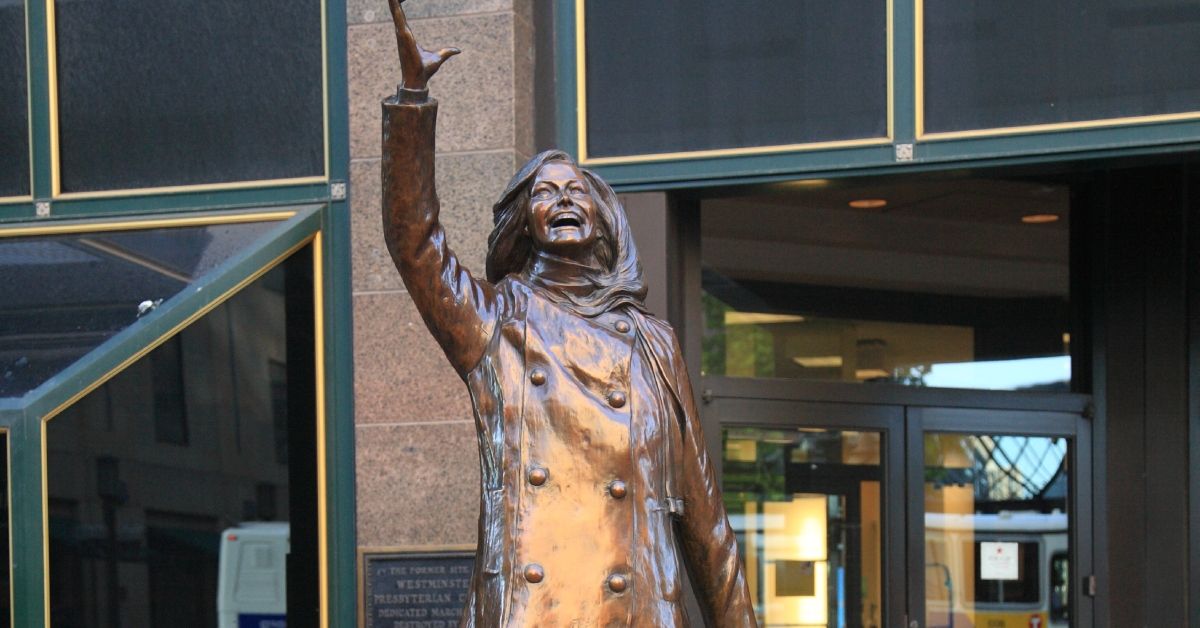 Tragedy Made Mary Tyler Moore's $60 Million Inheritance A Hollywood Mystery