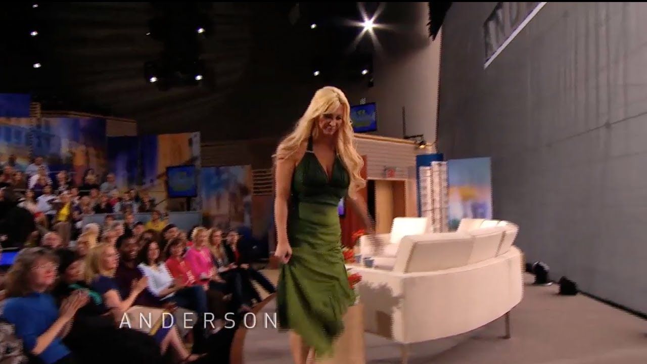 Anderson Cooper Divided Fans When He Kicked A Guest Off His Show