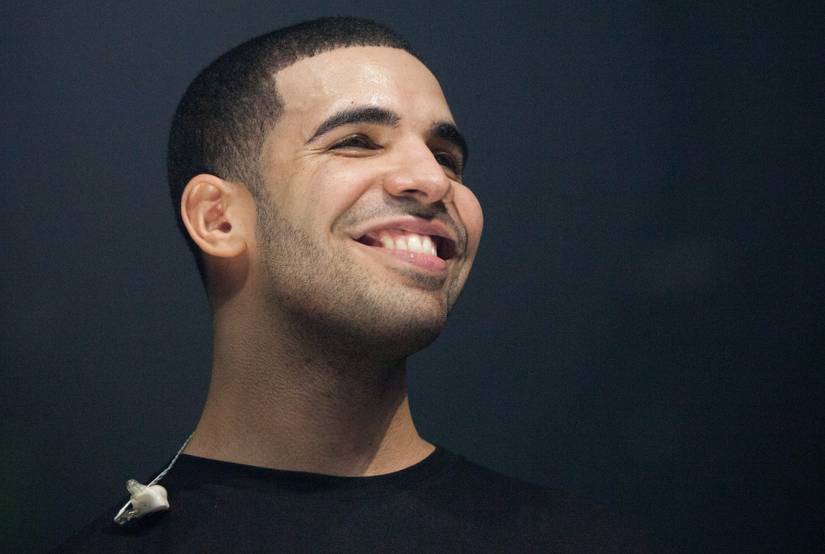 Drake Received Praise For Handling The Crowd's Booing In The Best Way ...