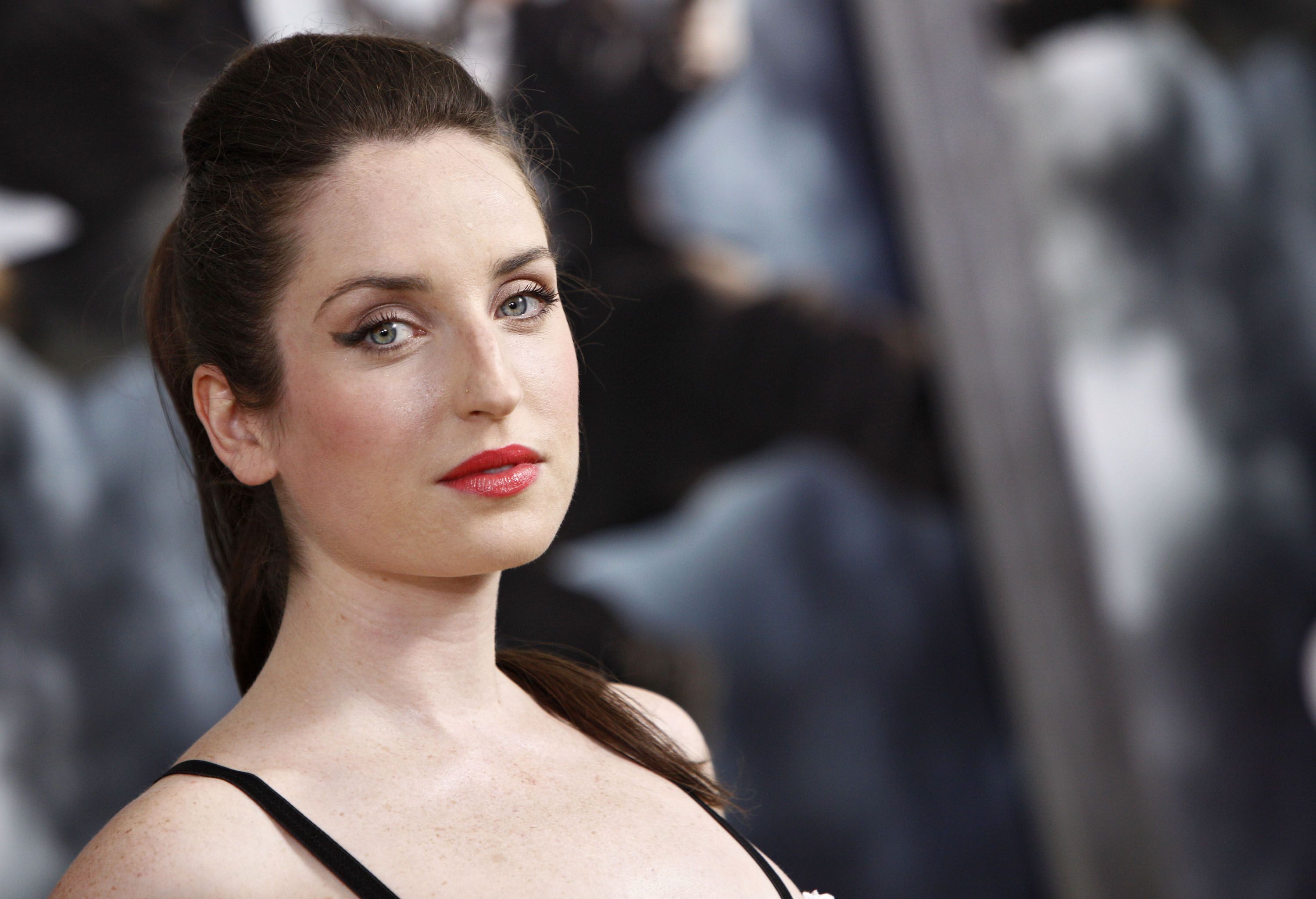 How Zoe Lister-Jones Really Felt About Colin Hanks During Life In Pieces